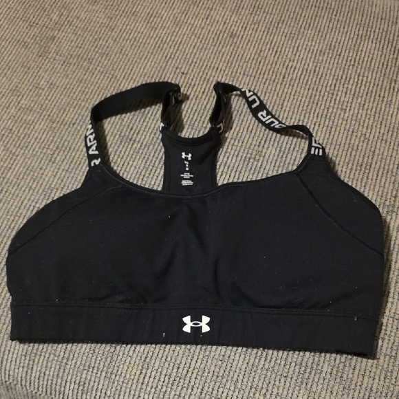 Under Armour | Intimates & Sleepwear | Under Armour Black Sports Bra ...